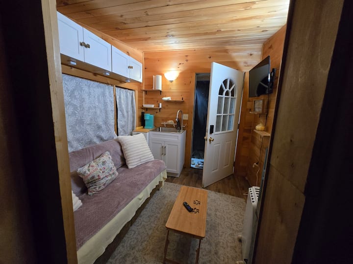 Tiny House On The River - Pisgah State Park, Winchester