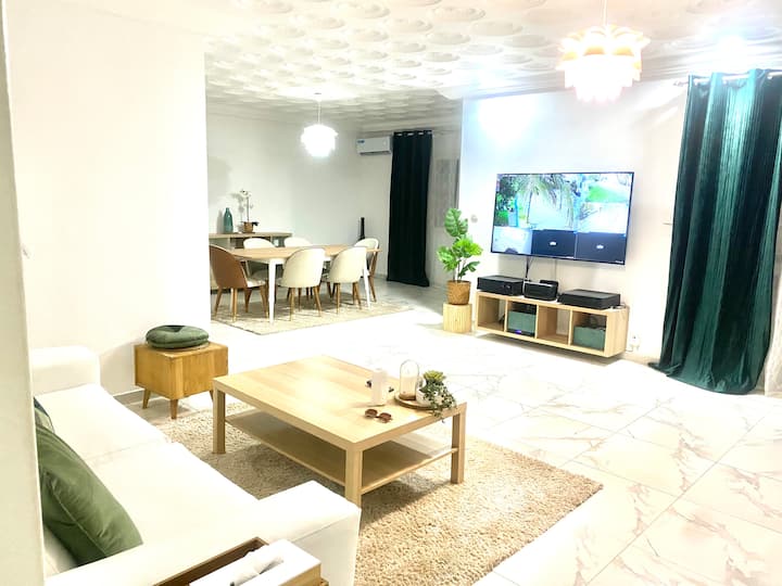 Villa Meublée De 04 Chambres - Abidjan