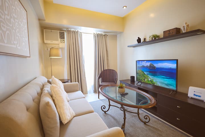 26th Floor 1br | Avida Riala Netflix With Parking - Cebu