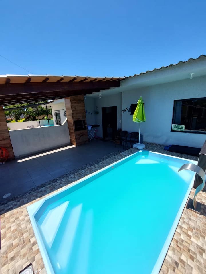 Casa Em Pontal Pr 300m Da Praia Com Piscina - Matinhos
