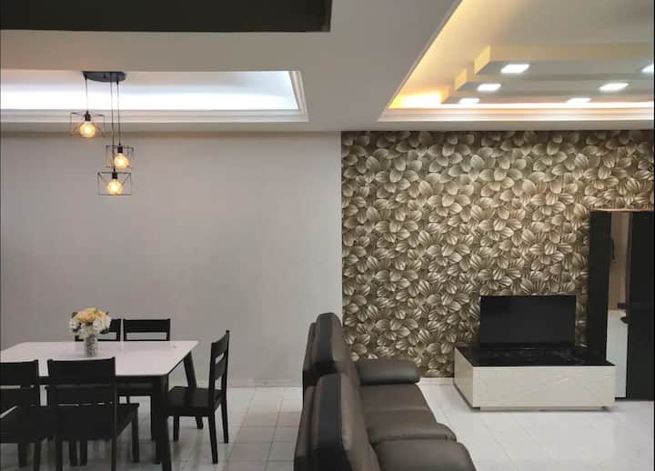 Joe Sutra Home 4 Room+master Bed - Semporna