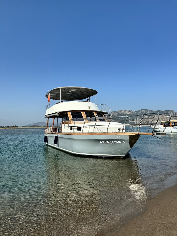 Dalyanda Huzurlu Bir Geziteknesi - Dalyan