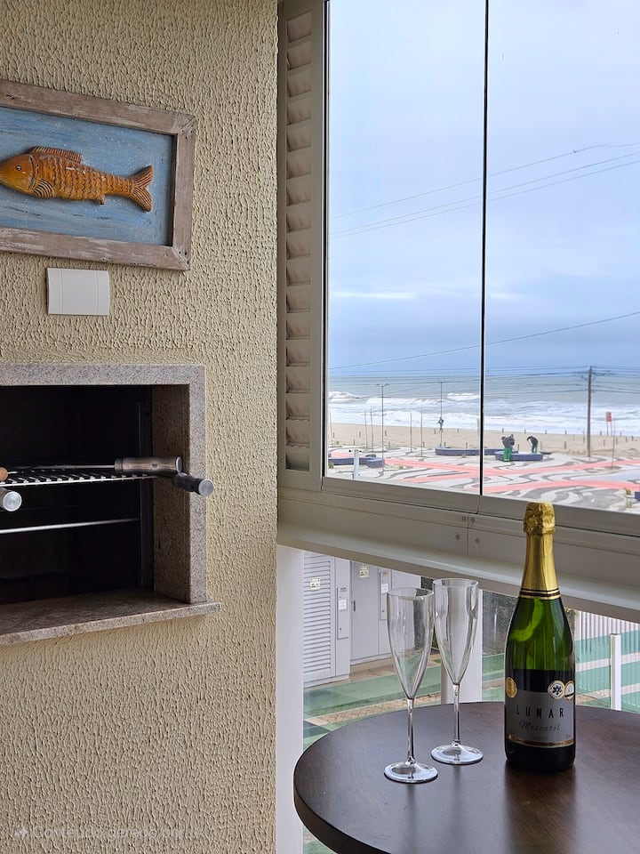 Apto Beira-mar Com Piscina! - Matinhos