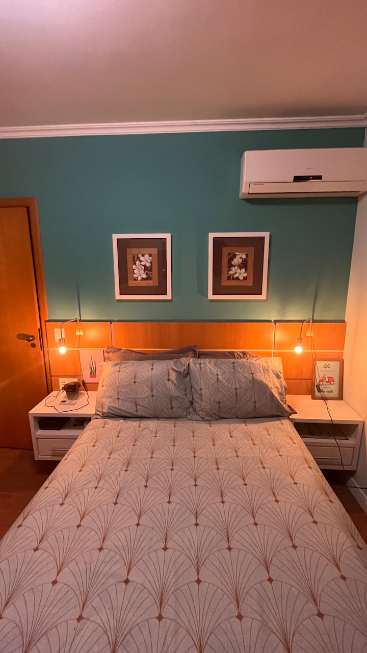 Quarto Casal Em Apartamento Compartilhado . - Blumenau