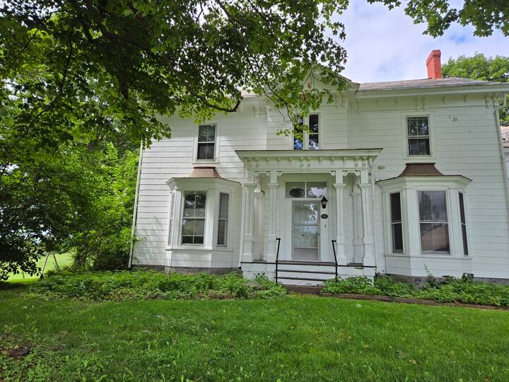 Baucus's Saratoga Pad. - Greenwich, NY