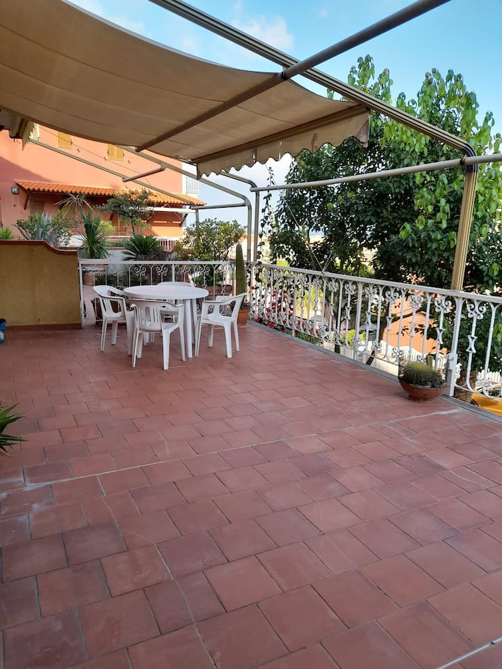 Bouganville Casa Con Terrazzo S.bartolomeo - San Bartolomeo al Mare