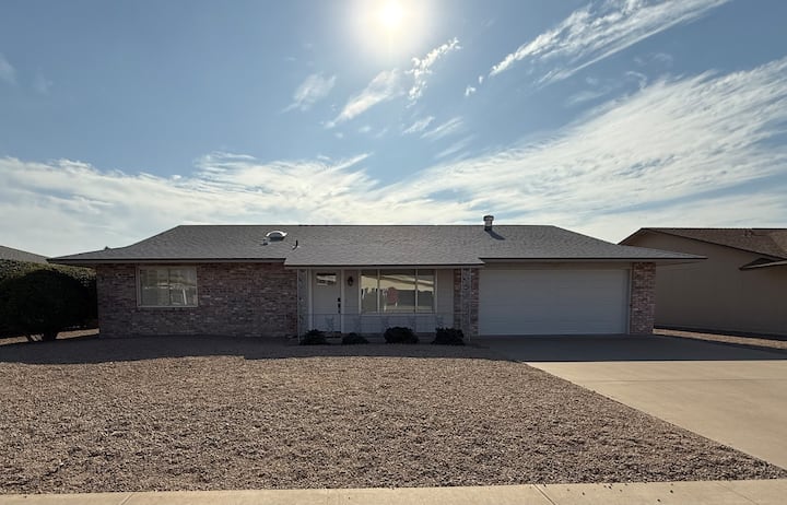 Home On Golf Course In Sun City 55+ Community - Peoria, AZ