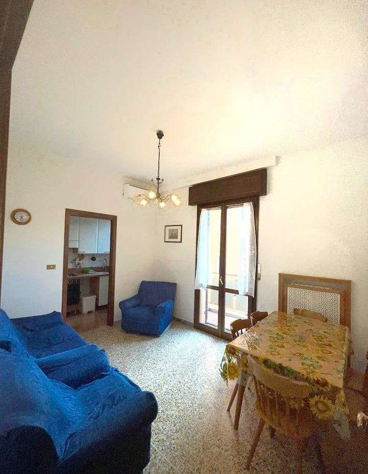 Appartamento In Zona Centrale - Болонья