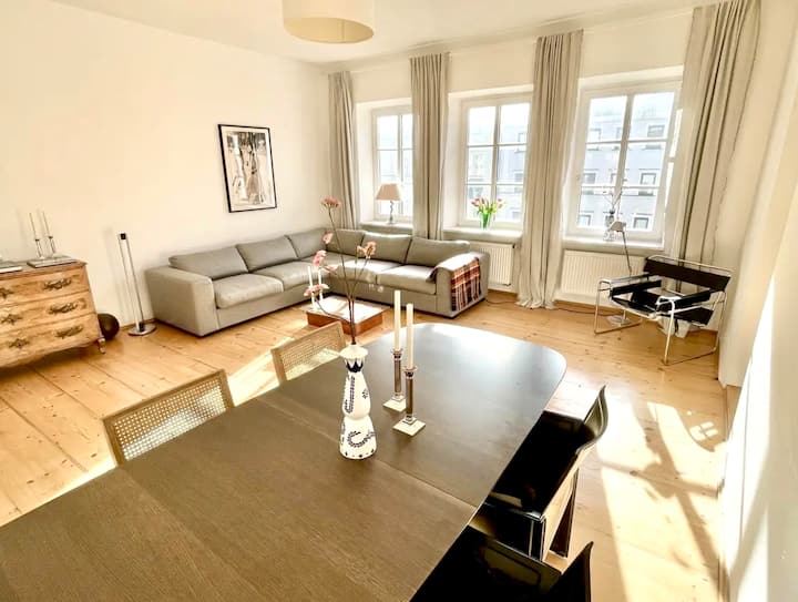 Exclusive Gem In The City Center Of Munich. 101m2. - Munich
