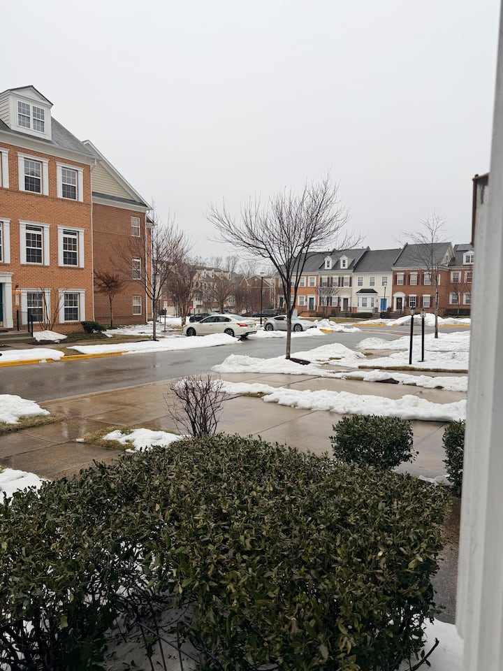 Private Stay Near National Harbor, Afb & Dc | Cozy - Largo, MD