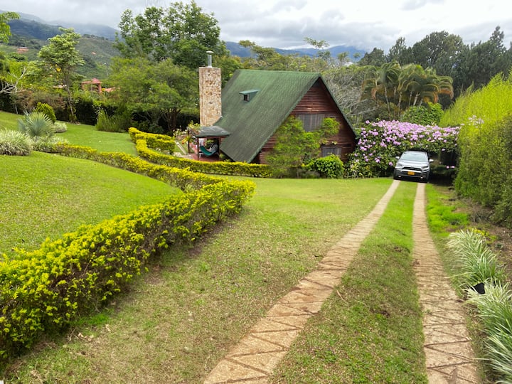Precioso Y Acogedor Chalet En El Km30 - Colombia