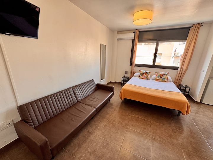 Apartamento Con Cocina Y Vistas A La Montaña - Mataró