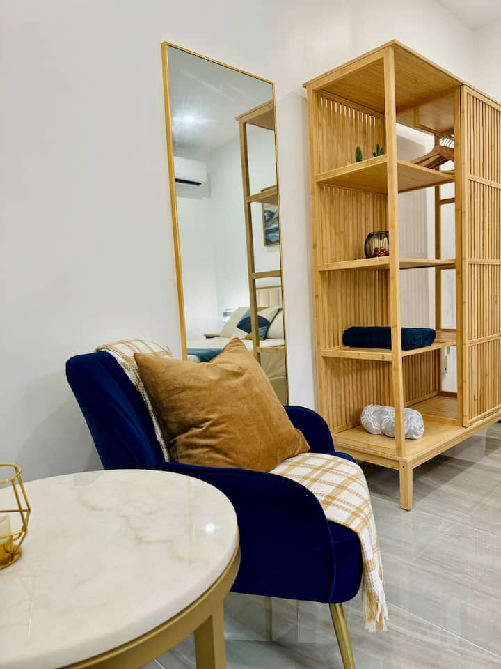 Luxury And Elegant Studio Apartment Private Patio - Aéroport international de Miami (MIA)