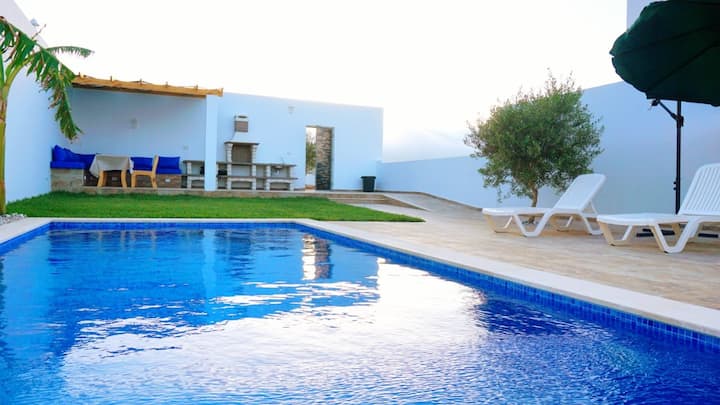 Montagne Villa 2s+5+2 Piscines Sans Vis-à-vis - Tunisie