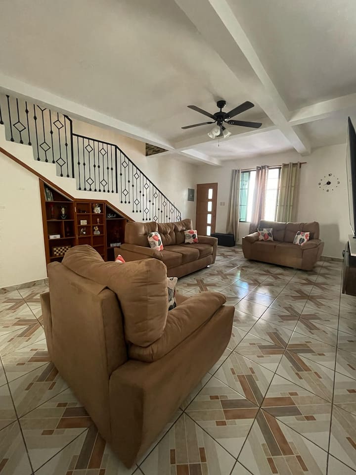 Casita Altagracia - Santa Ana