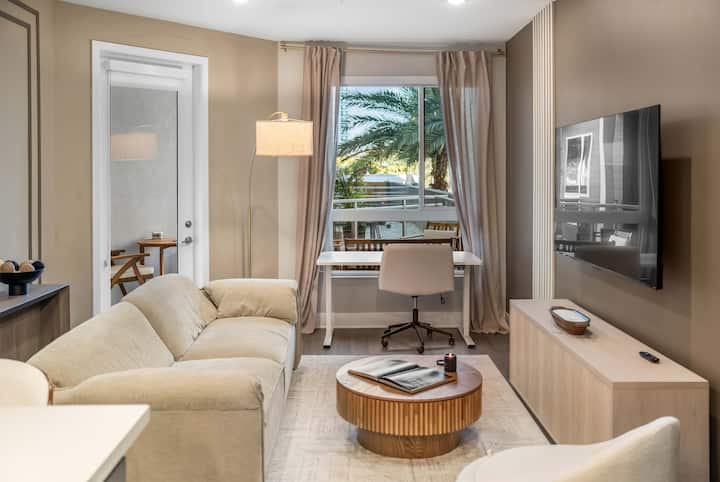 Casa Valencia - Luxury 1br In Irvine W/ Gym, Pool - Costa Mesa, CA