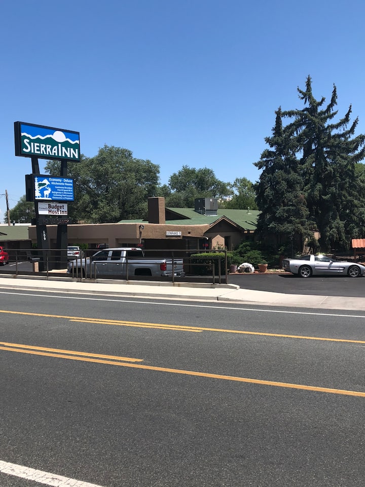Sierra Inn, 1 King Or 2 Queen Kitchenette’s - Prescott, AZ