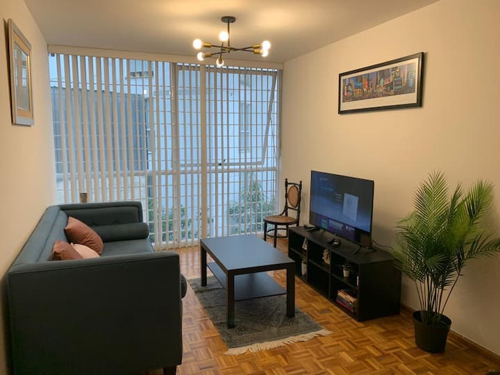 Departamento A Dos Cuadras De Av. Reforma - Mexico City