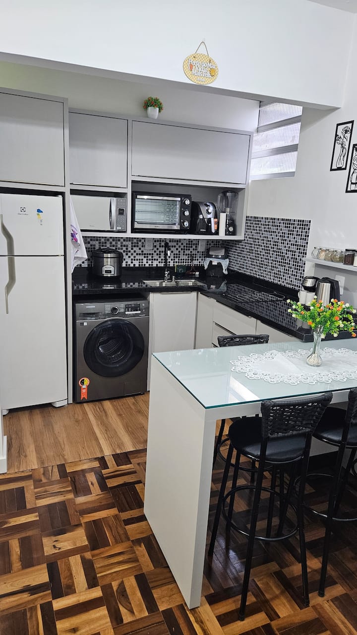 Apt Aconchegante Lindo No Centro De Floripa. -