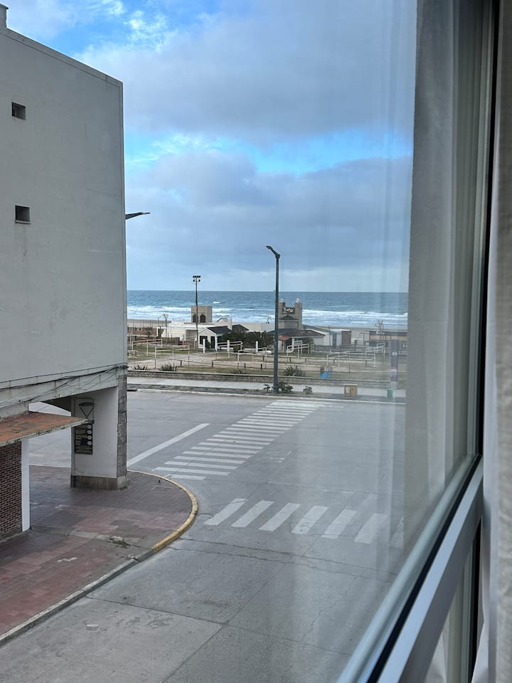 Impecable Depto. Frente Al Mar. - Necochea