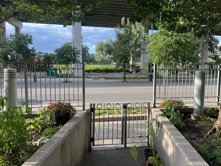 Rubes Ground Floor Condo -