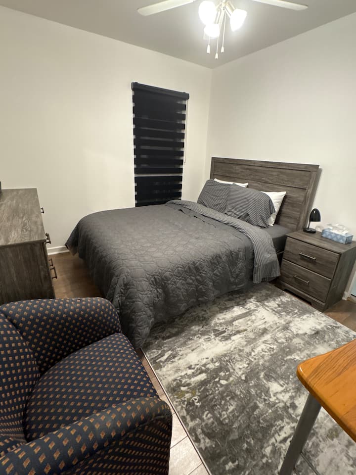 Chambre Studio Près Du Centre-ville Et De L’uqac. - Saguenay