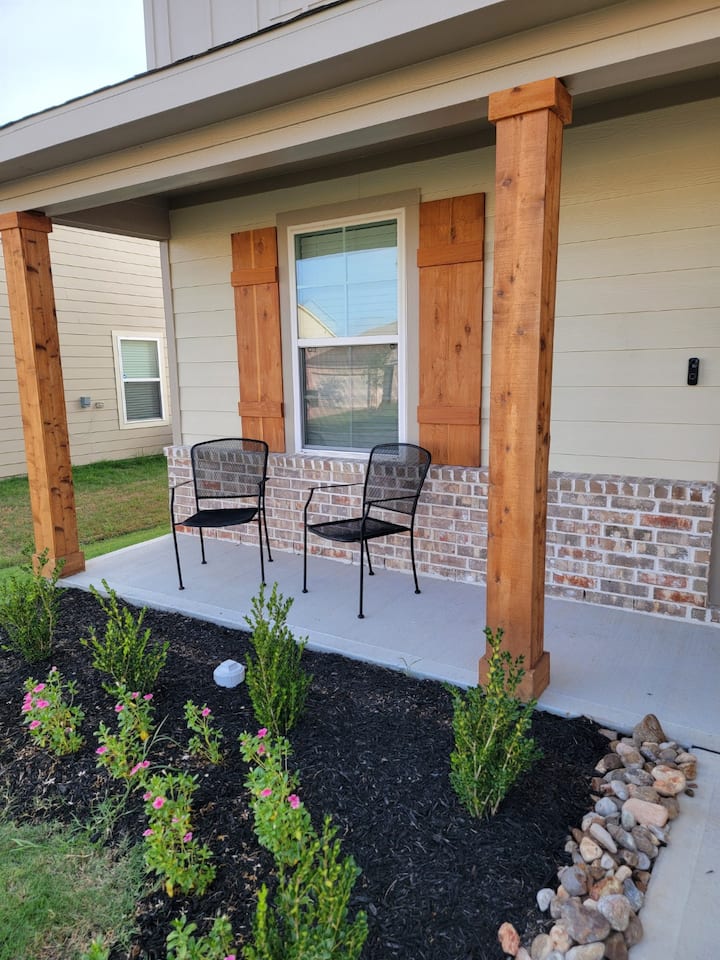 Family Plan In Aggieland - Bryan, TX