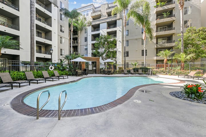 Santa Monica Mid-city 2bedroom Pool & Parking - Bel Air - Los Angeles