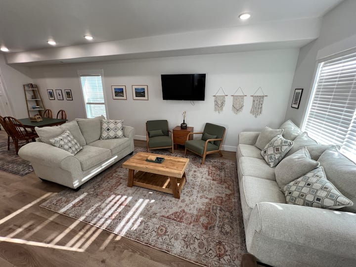 Stay Idaho—3br/2.5 Bath - Idaho Falls, ID
