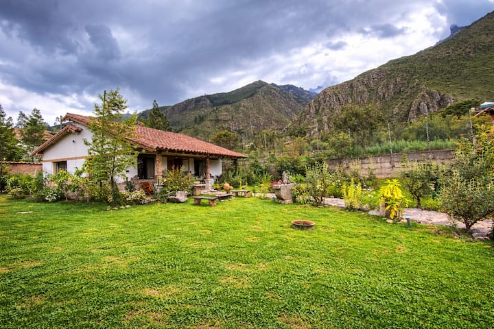 Cozy Rustic House + Jacuzzi | Sacred Valley - Madre de Deus