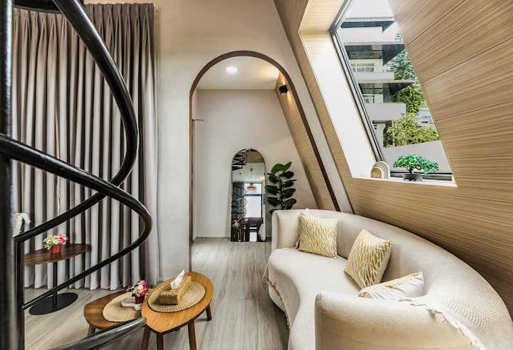 Cozy Modern A-cabin In Tagaytay - Tagaytay