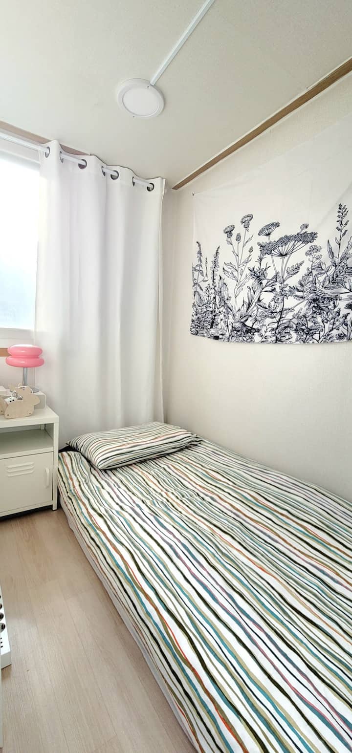 홍대입구역450m/신촌/홍대/4층/친구/2베드/단독/옥상/건조기/세탁기/짐보관/셀프체크인 - Corée du Sud