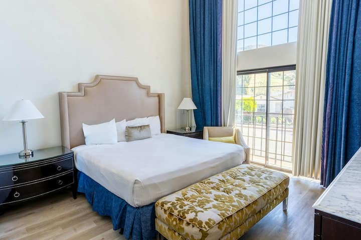 Classic Motel-style Setup With Exterior Corridors - San Luis Obispo, CA