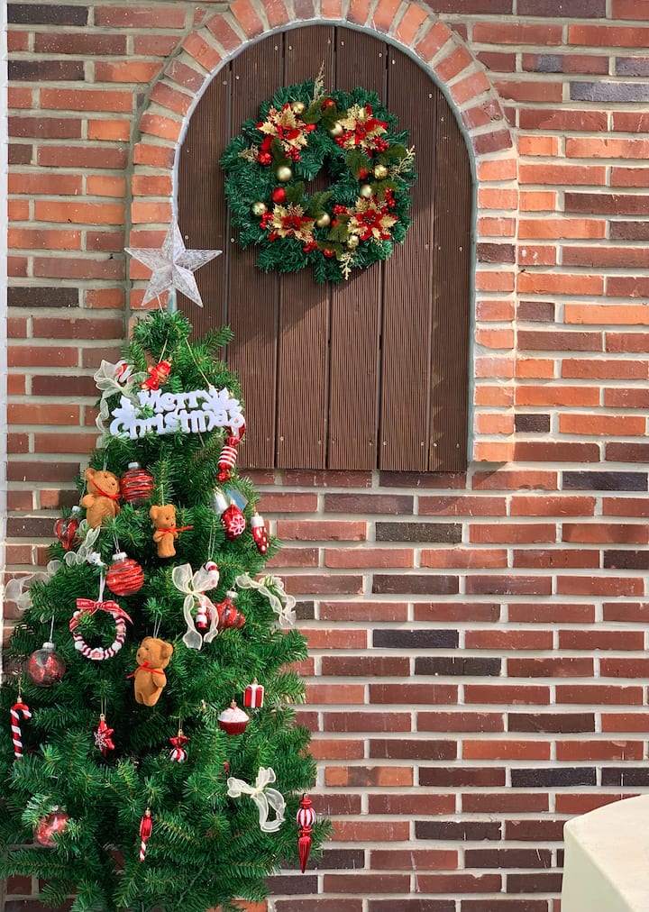 [버스 터미널 근처]
아늑하고 포근한 크리스마스 분위기 감성숙소 “하루2” - Gwangju