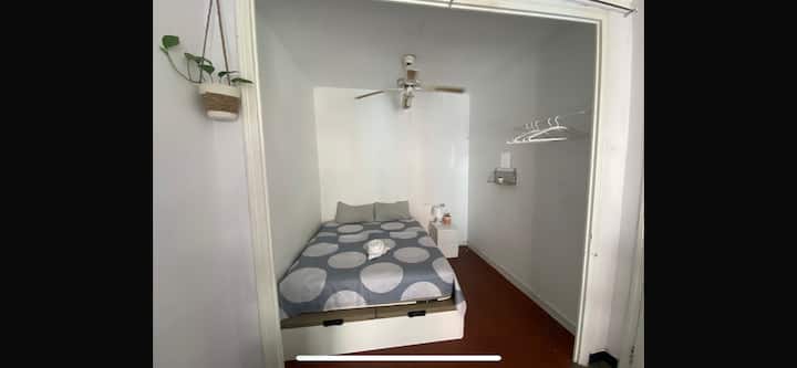 Habitación Grande Con Balcon - Barcelone