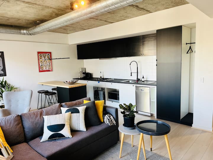 Stylish, Cosy And Perfectly Located Apartment - 聖基爾達