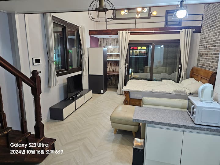 휘게하우스3(복층침실),애견동반 - 조양동