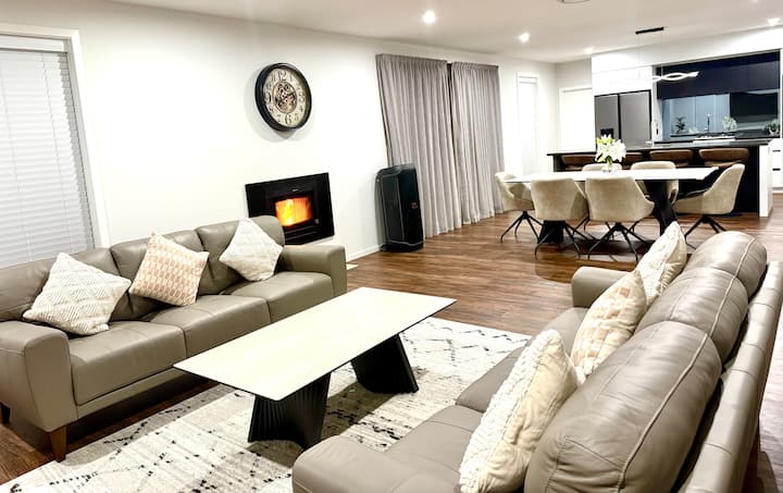 Modern Luxury New Build - Blenheim