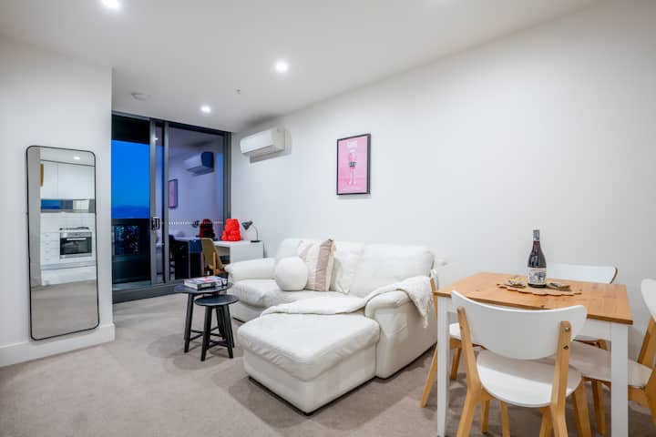 Melbourne City Views•balcony•pool•freetramzone•qvm - Rod Laver Arena