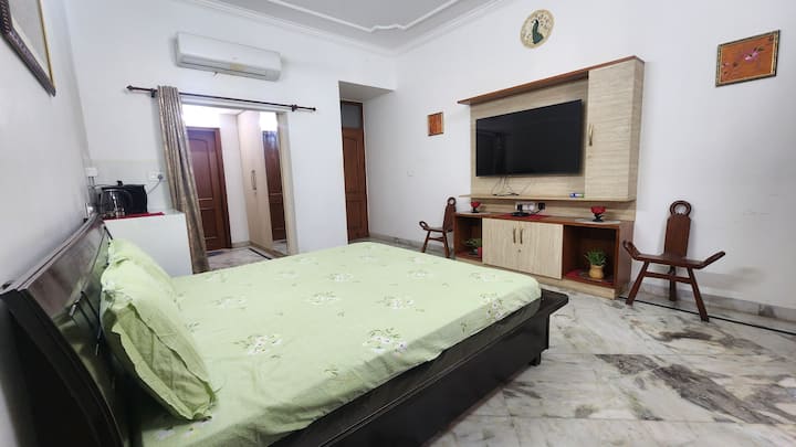 Gardenview(ground Floor/self-checkin/free Parking) - Chandigarh