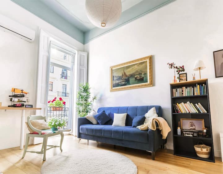 Family&groups Boutique Stay With Main Square View - Naples