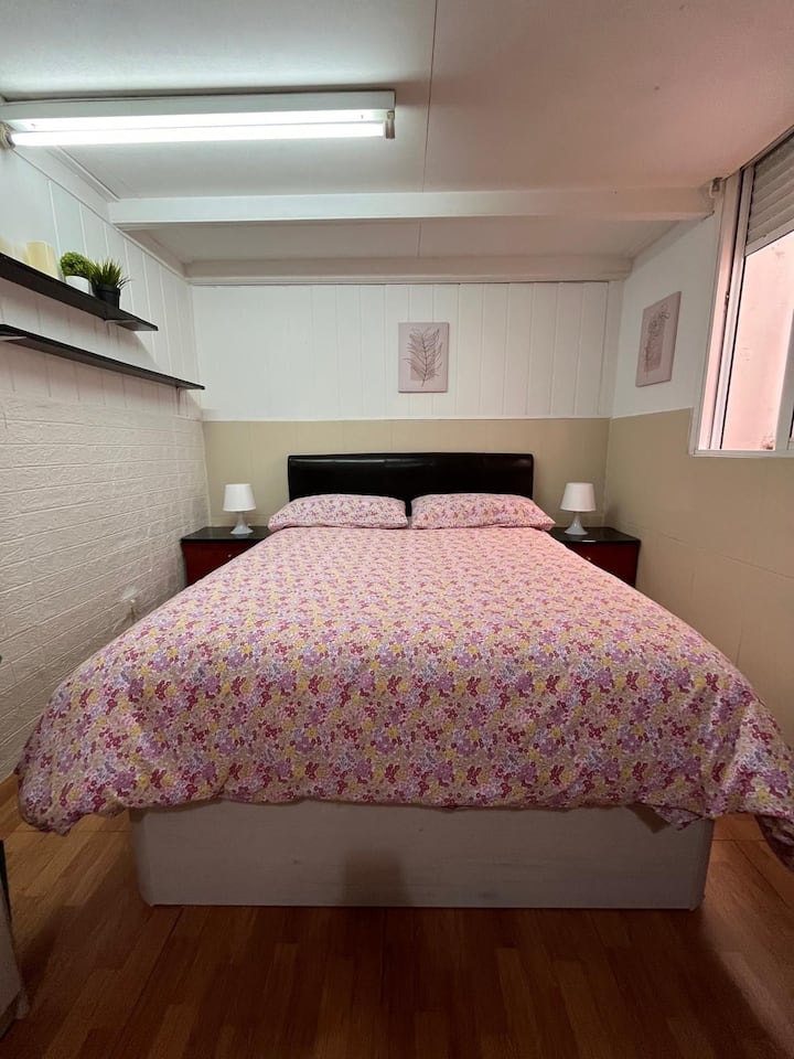 Linda Habitación Con Acceso Privado, Baño Y Cocina - Madrid