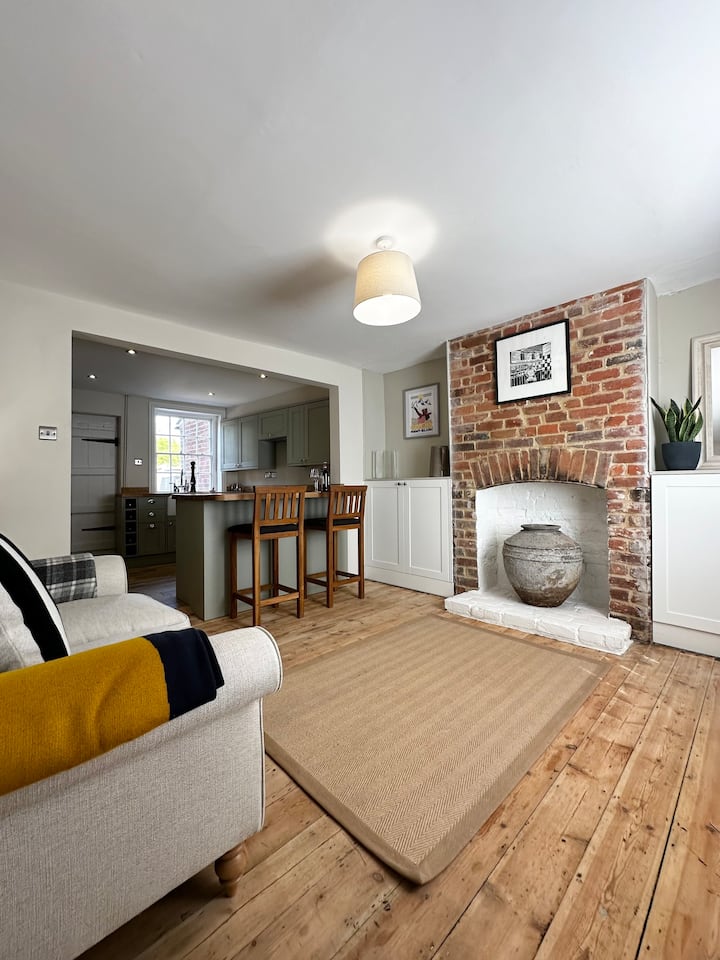 Historic Cottage In Canterbury - Cathedral Views - Canterbury