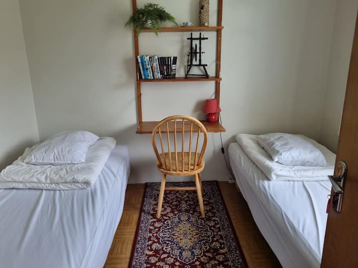 Low Price, Self Cleaning - Islandia