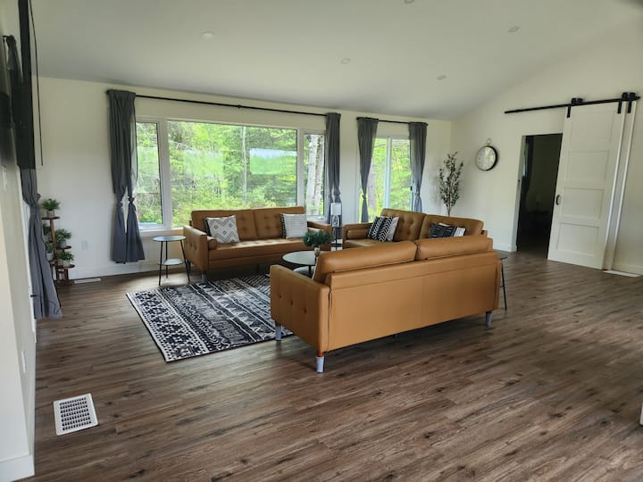 Year Round Waterfront Oasis W Seasonal Guest Cabin - Kenora