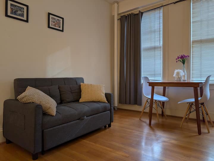 Central Seattle & Classic Charm - Pike Place Market - Seattle