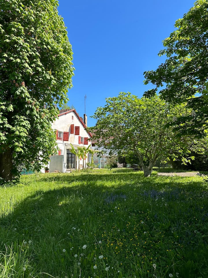 Maison De Caractère, Jardin, 
Centre Salies
8 Pers - Salies-de-Béarn
