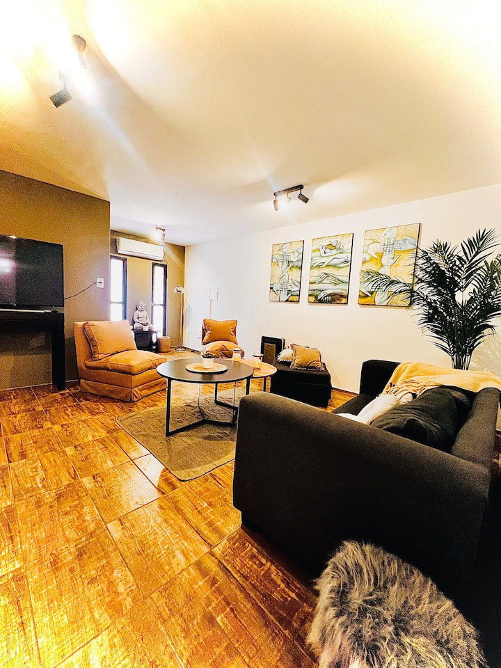 Mendoza
Zona Arístides
Casa 6pax 
Chill & Relax - Mendoza