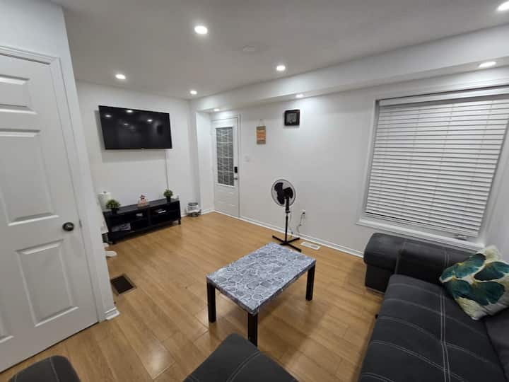 Clean Precious Accommodation - Ajax