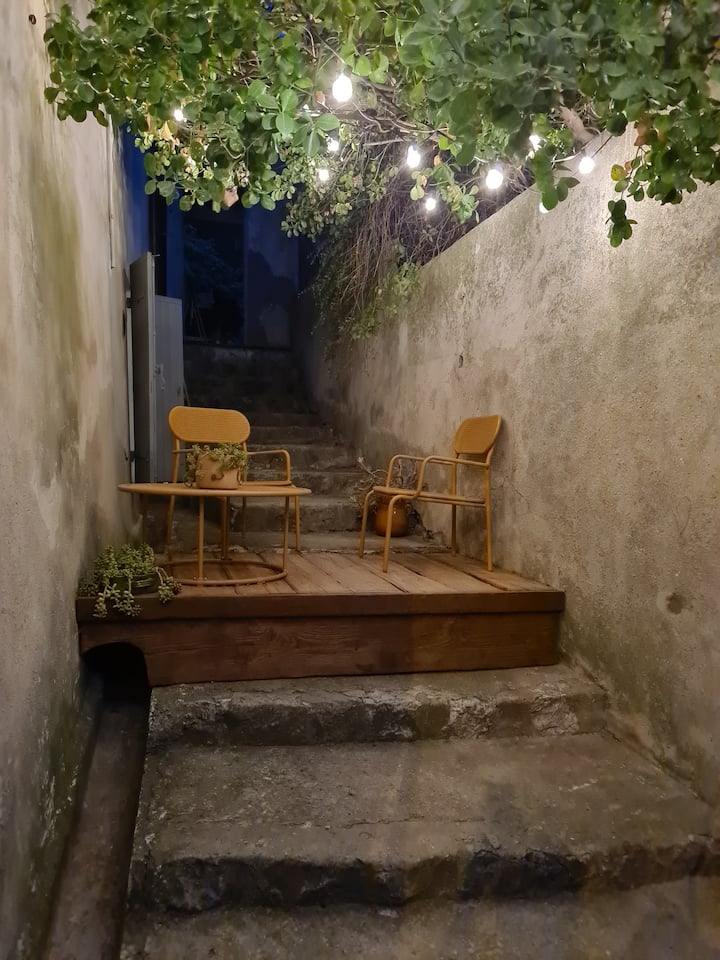 Rez-de-maison - Marseille